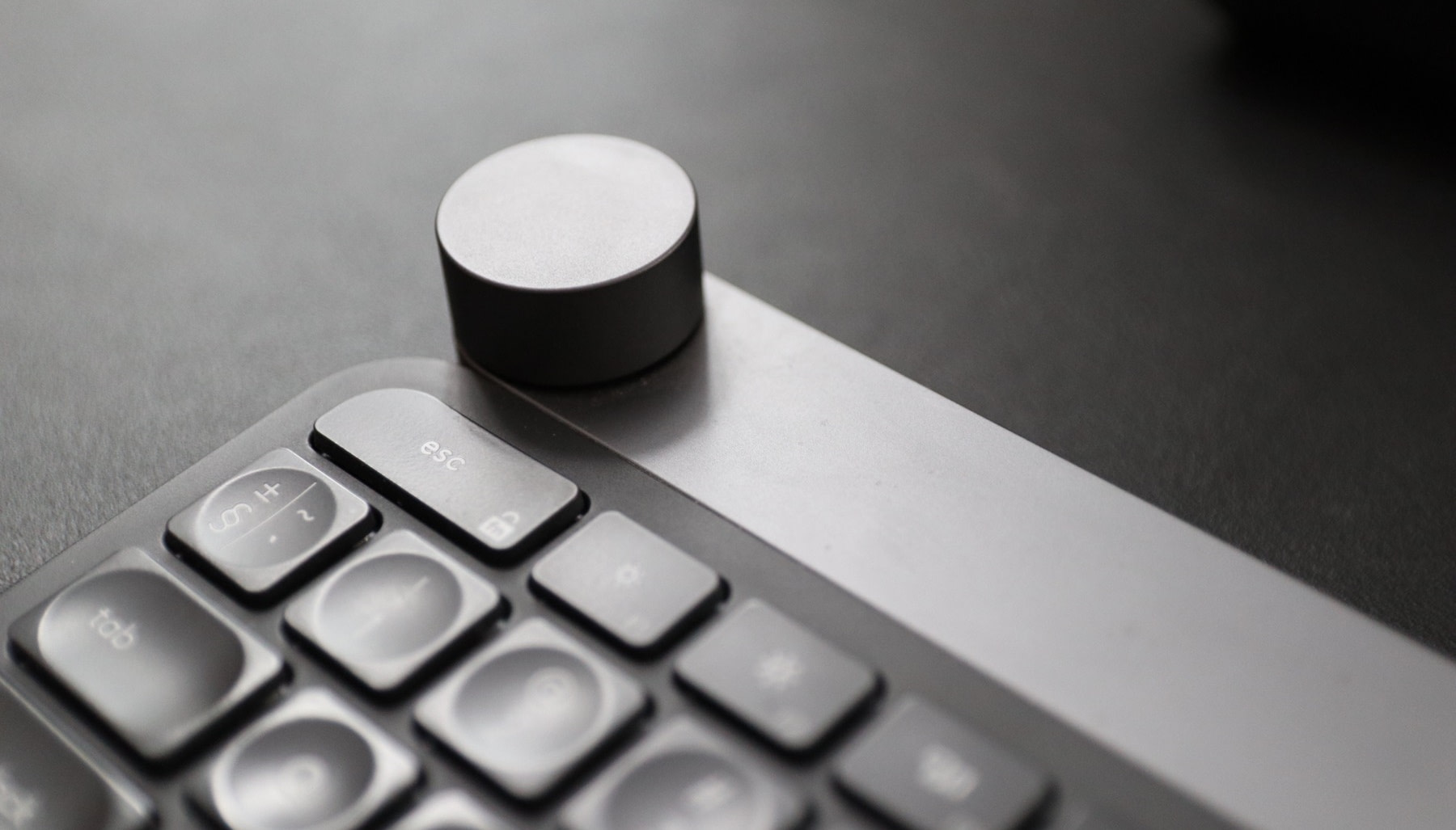 6 Best Mac Keyboards That Money Can Buy; Compared & Tested