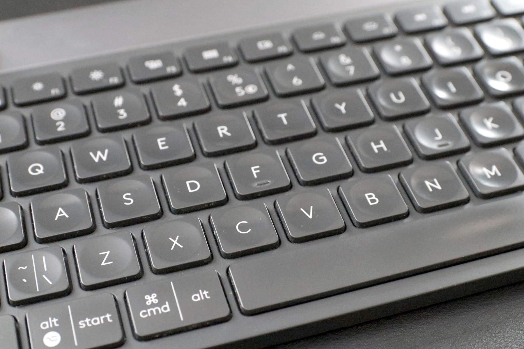 6 Best Mac Keyboards That Money Can Buy; Compared & Tested